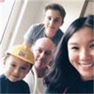 中比混血儿尼宝家 