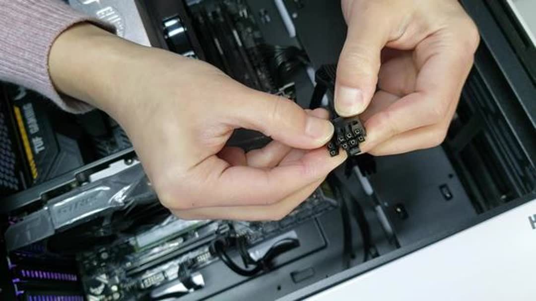 如何正确安装显卡的详细教程