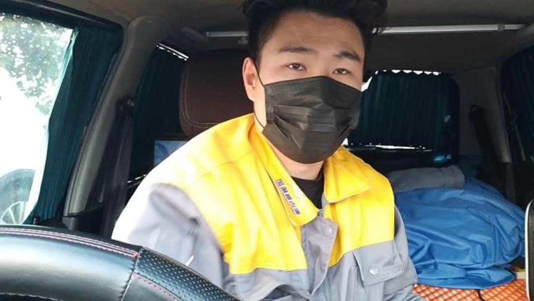 自改装车 改装电路有各种小电器 ,电怎么解决的?