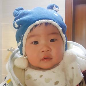 悠闲踏遍青山人未老 