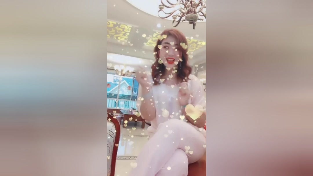 我已经想好了,情人节那天我把微信名字改成小老婆然后群发一条信息...