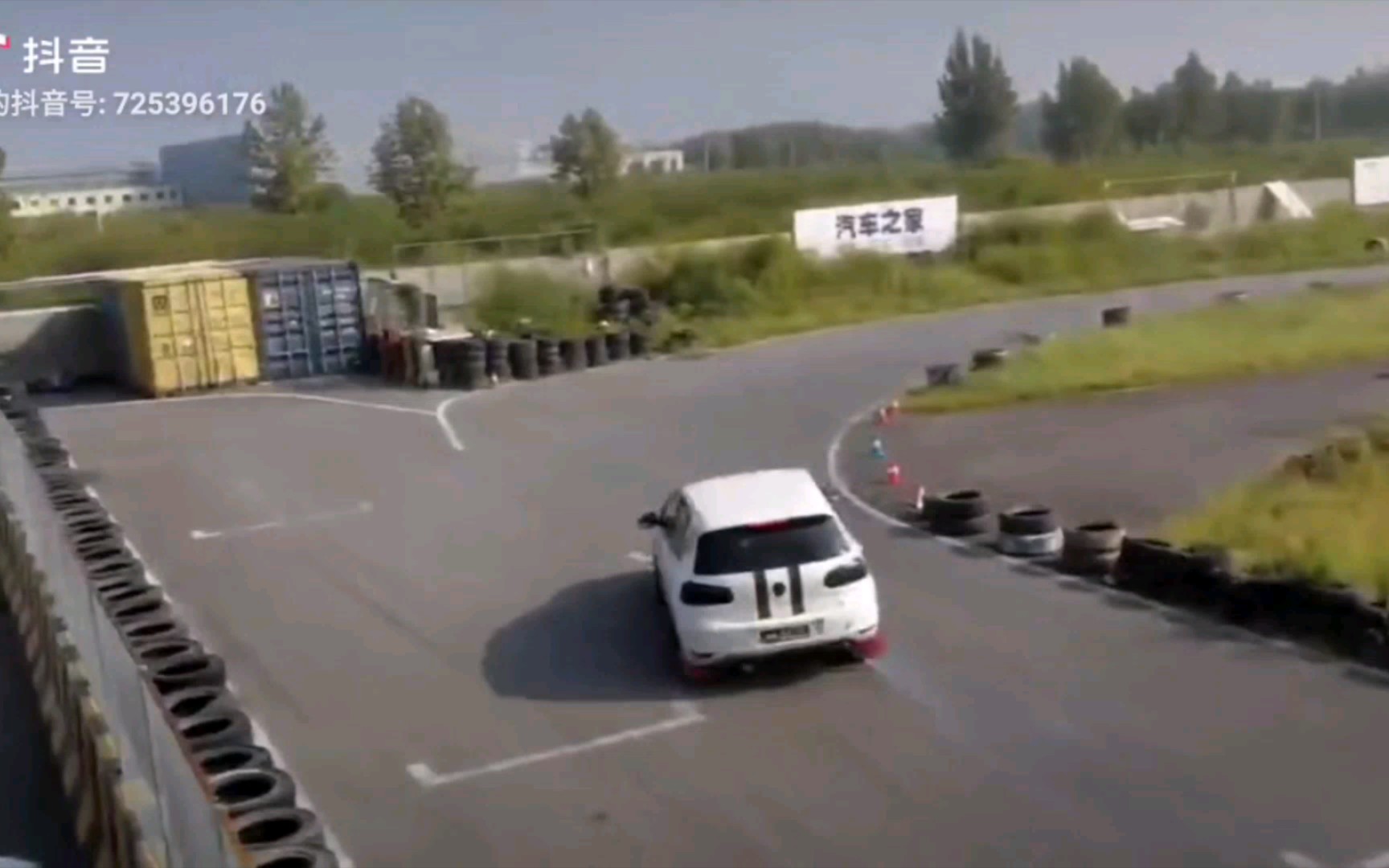 漂移过弯:)师父说我净瞎玩,嘿嘿