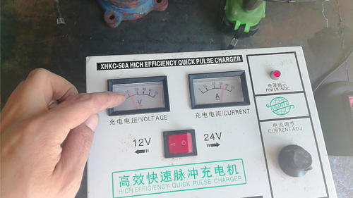 汽车充电机坏了你会维修吗?