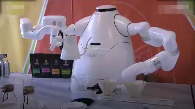 "机器人"咖啡师为您私人定制的特色咖啡,了解一下[机智]