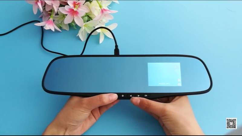 后视镜款行车记录仪如何拍照及视频回看?