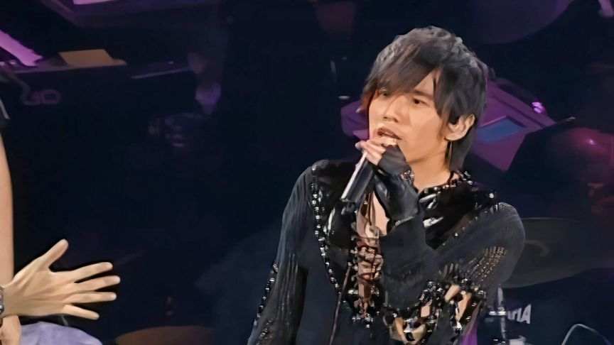 【Live】周杰伦《简单爱》看着我伦和她们握手手手手