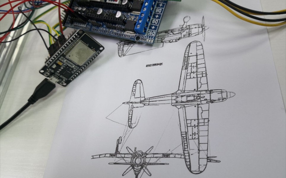 就是喜欢看机器在代码的控制下动来动去的样子,也是一种工程师的乐趣