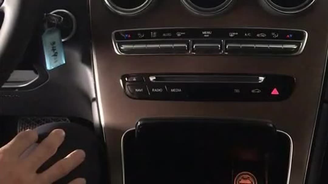 奔驰GLC suv功能讲解视频