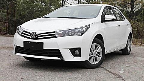 10万左右最值得买的三厢车, 百公里油耗仅5升, 家用代步很靠谱