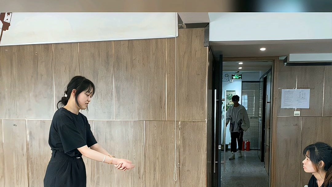 无实物表演之《好久不见》-表演中如何用肢体语言表达情绪?