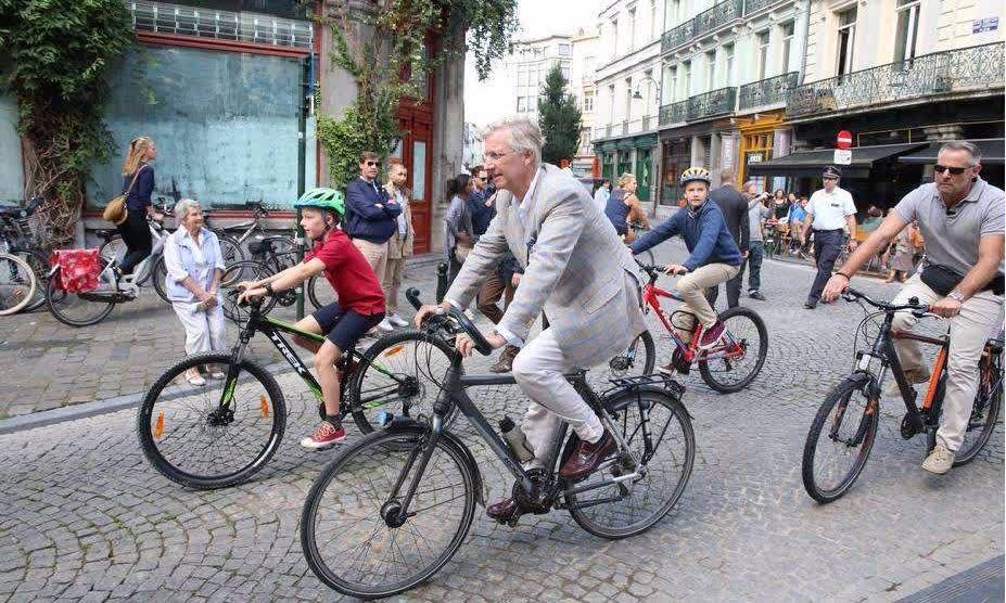 全球最发达国家,人民富得流油,王室却世界最穷,节衣缩食过日子