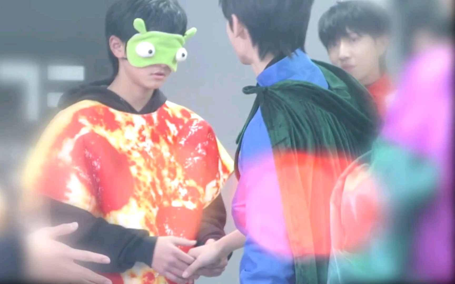 【TF家族三代】这个摸手游戏有点意思~