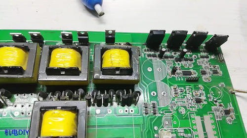 自己动手绘制逆变器报警控制电路电路图