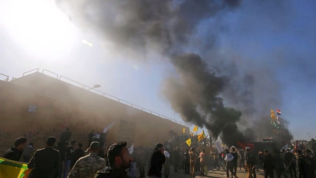 美国大使馆遭遇袭击,白宫紧急增兵,要让伊朗付出代价