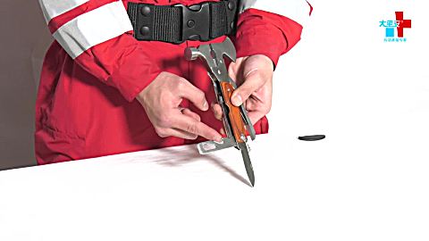 安全锤组合工具使用方法