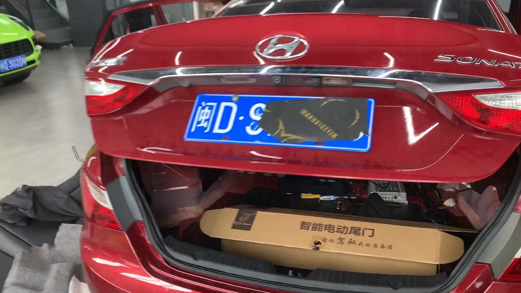 索纳塔,加装升级电动尾门