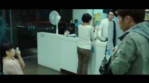 男子被病毒感染,不停咳嗽传染无数人,太惊骇了!