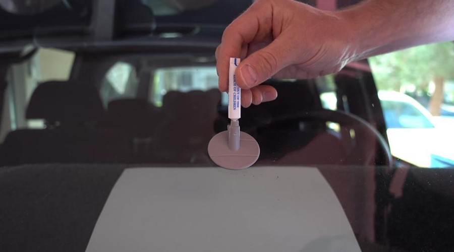 车玻璃被石子弹了,可以补好再用吗?