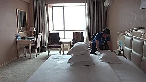胜高酒店客房实操教程(房间清洁流程) 标清(270P)(2)