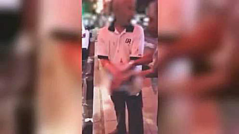 路边捡“钢笔”手指被炸掉,警方介入调查