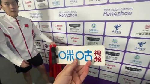 王楚钦说没有人有信心赢得樊振东 赛后采访时谈到将与樊振东进行的...