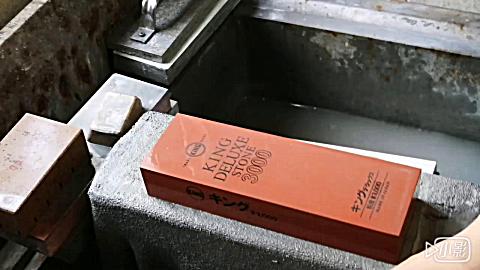 坚甲利刃分享磨刀石倒角和直口指甲刀修脚刀的磨刀视频教程