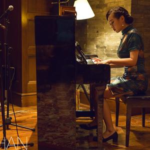 钢琴演奏员林芸 