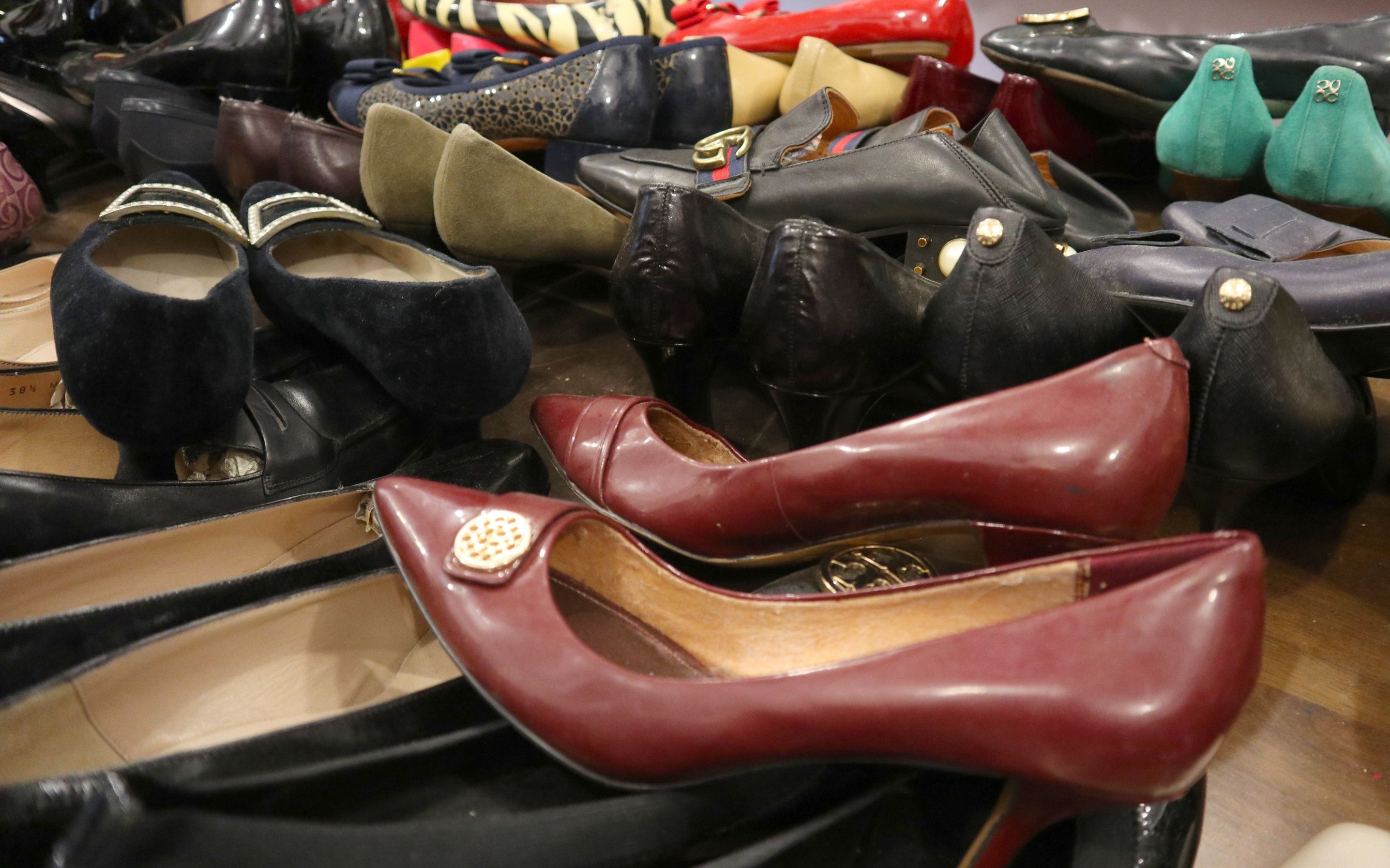 【市井上海】Ivy带你逛上海最大的二手市场