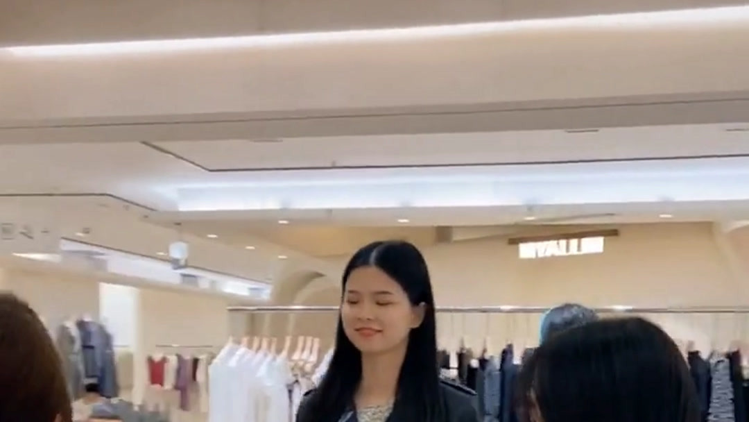 一不小心把门店开会实况录下来了～大家要一起加油鸭?!