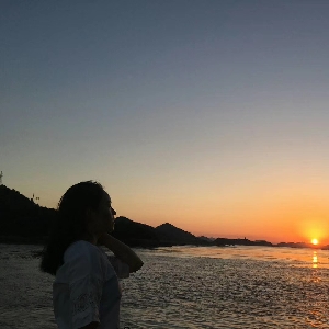 想变凶的英语老师 