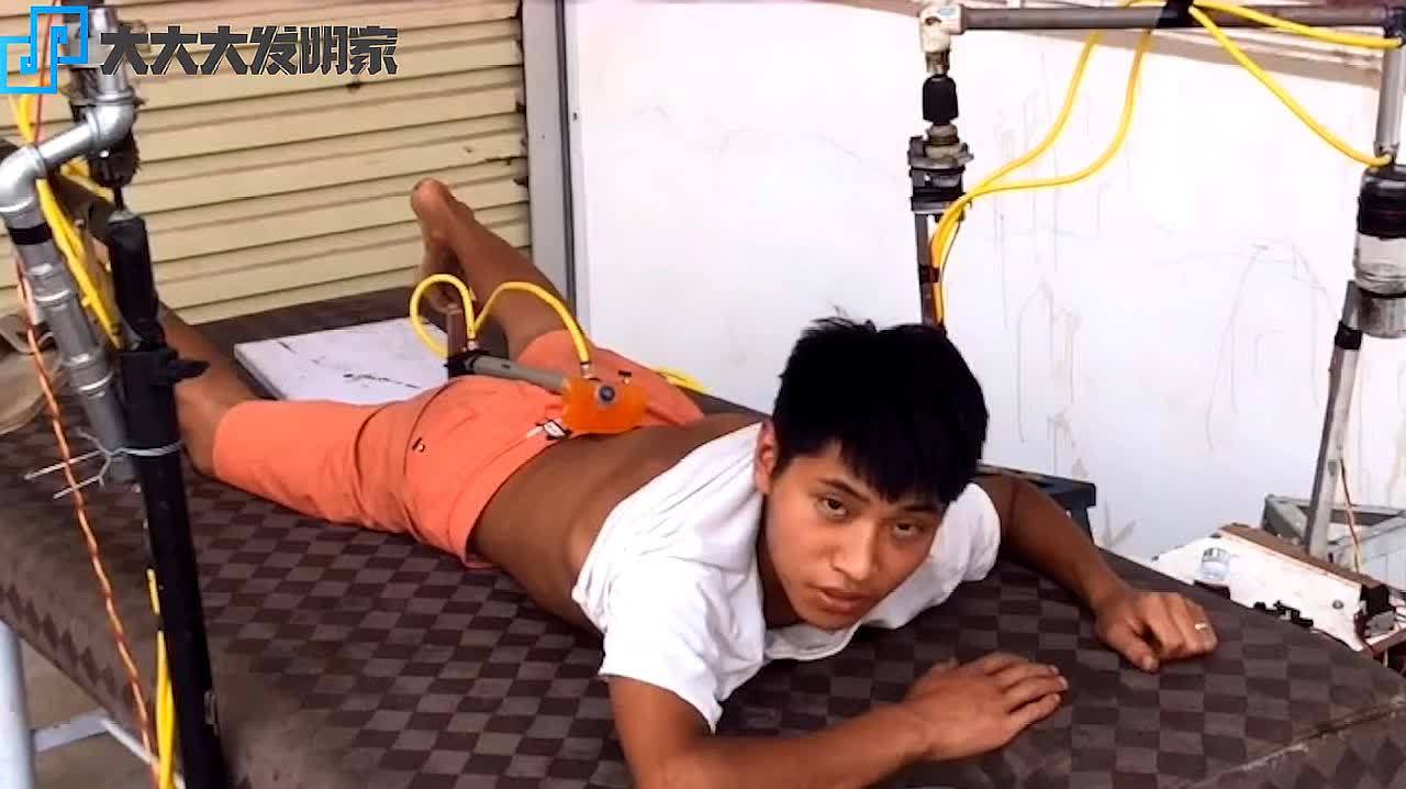 民间小伙研发自动刮痧拔罐机,接下来一幕,笑的我眼泪都出来了