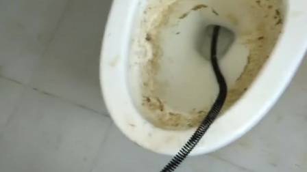 马桶堵了小问题教你几招快速解决!免费咨询潍坊疏通下水道专业师傅。