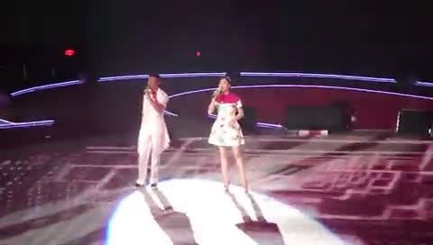 2013七夕演唱会-凤凰传奇1