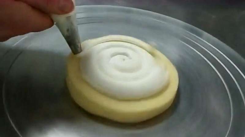 这个小皮卡丘,有没有萌化你的心,太可爱了吧