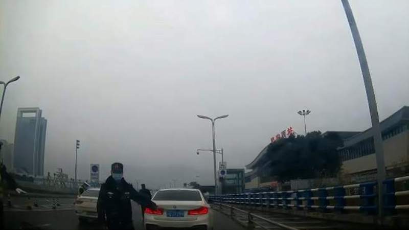车被扣后被运管所人员当私家车使用 官方:涉事人新来,警告处分