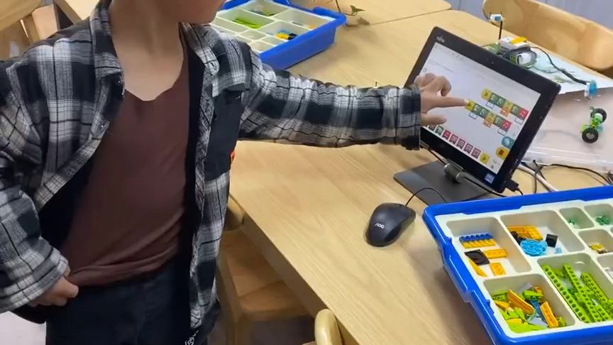 小象少儿编程阿奎利亚校区#机器人编程 #加油少年未来可期