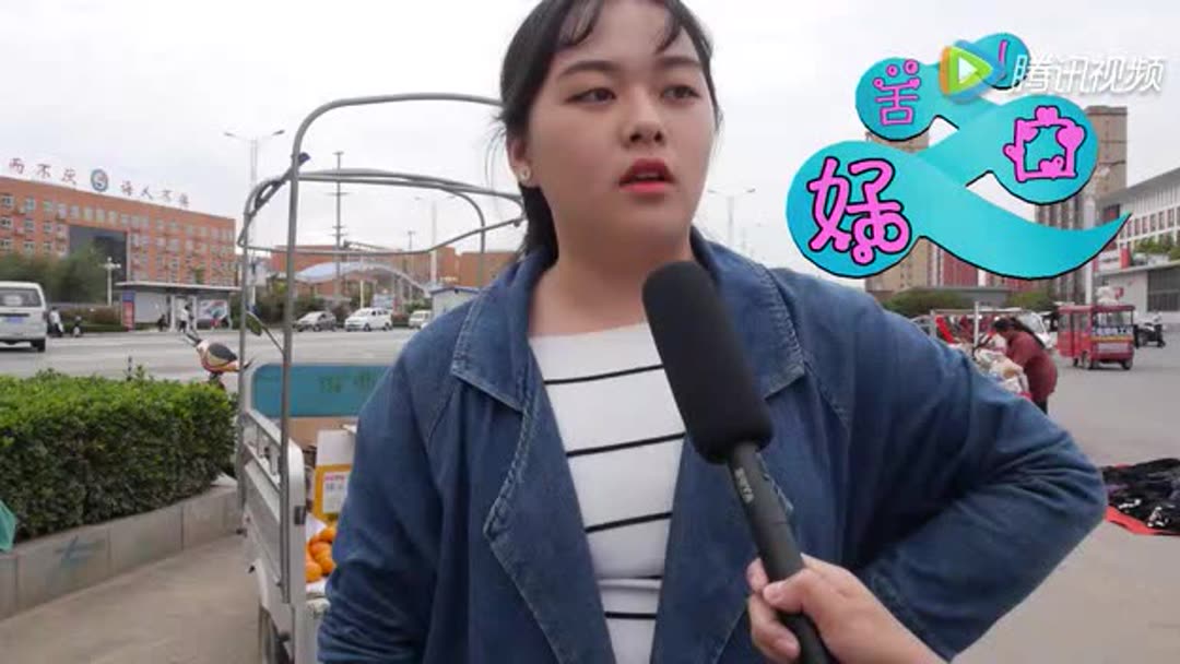 街头挑战最污绕口令,美女乐到不能行