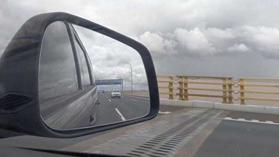 杭州湾跨海大桥也太长了 都没看到海水 原谅我土包子