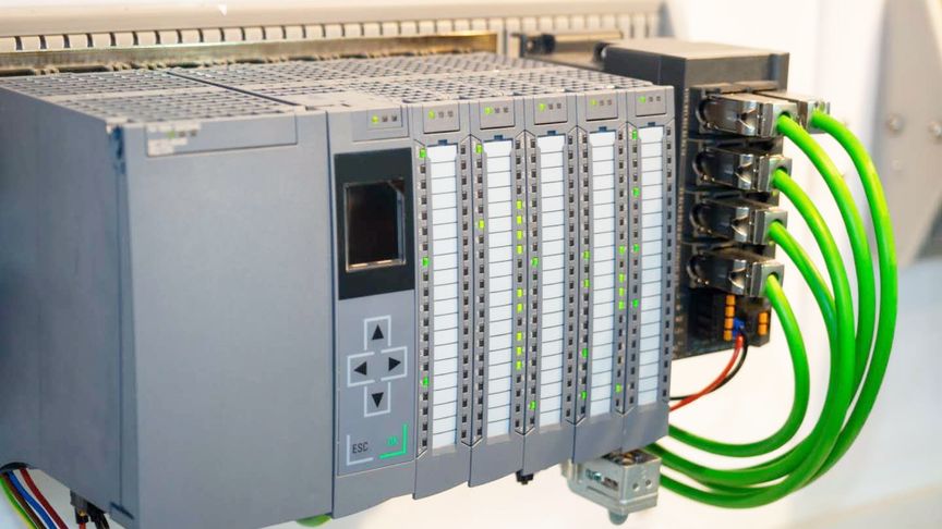 学PLC和变频器,搞不懂开关量和模拟量控制的区别,只能是门外汉