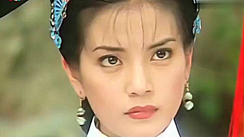 还珠格格:小燕子教训了容嬷嬷,五阿哥撑场面,容嬷嬷死定了