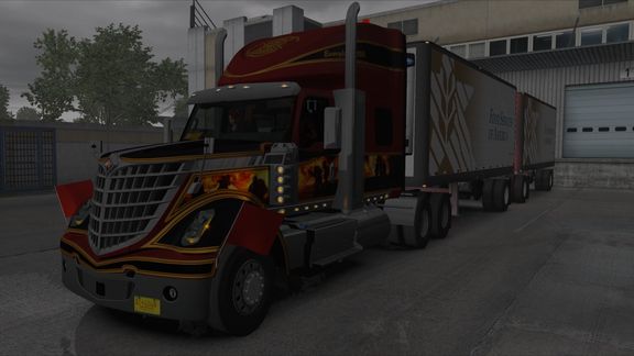 美国卡车模拟:试玩1.37版本,仔细感觉开关窗的过程,感觉好用心