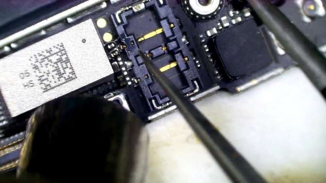 每日案列5-iPhone7电池无数据,修这个要学会测量