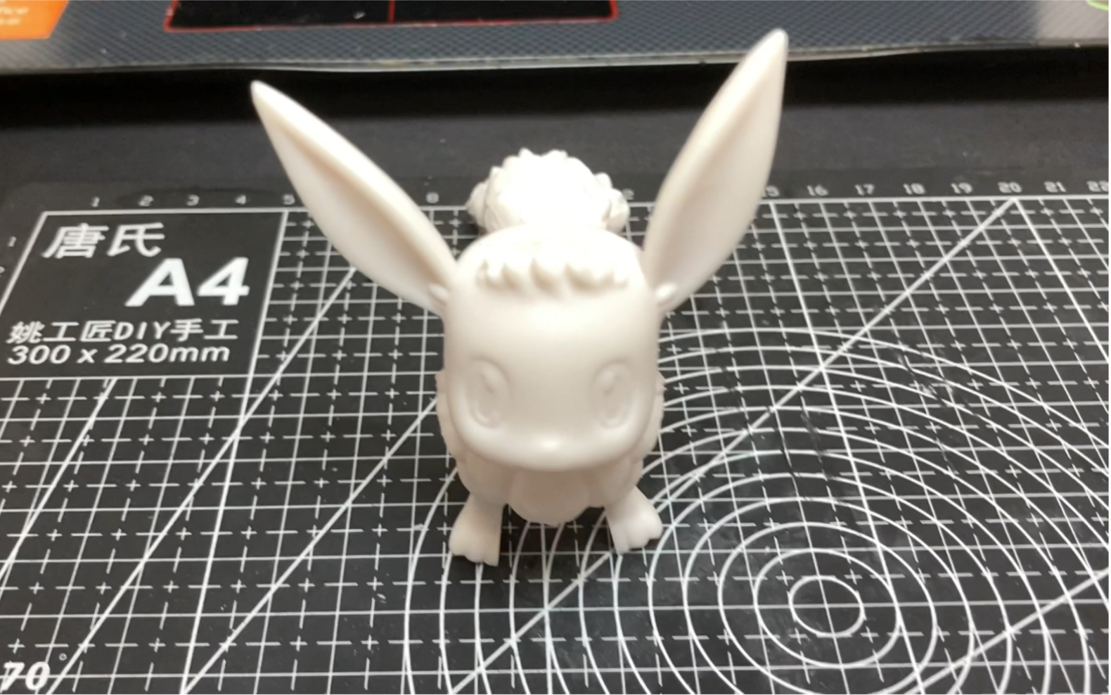 虽然打印的龙不可动,但这种关节处比较大的可动模型,用我那台机器...