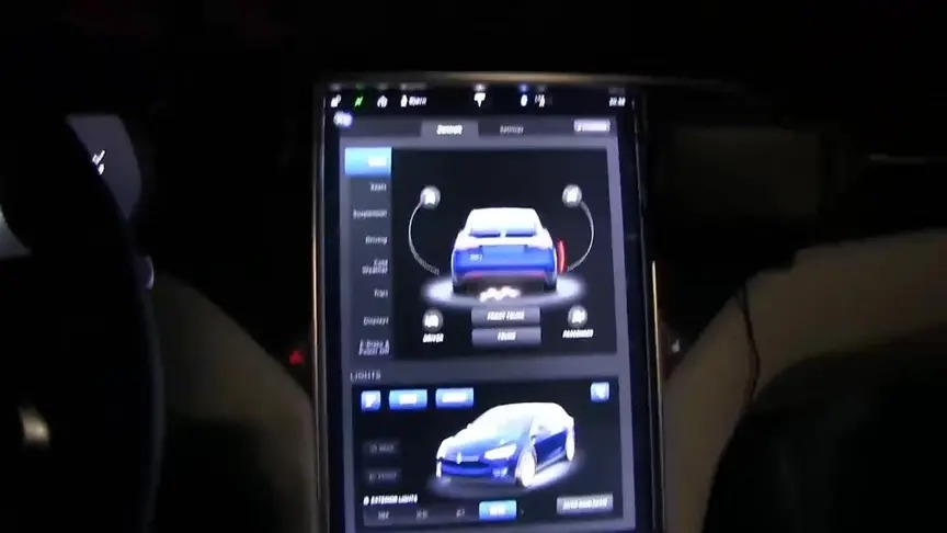 给特斯拉ModelX接上鼠标和键盘,操作中控后才知道什么叫黑科技