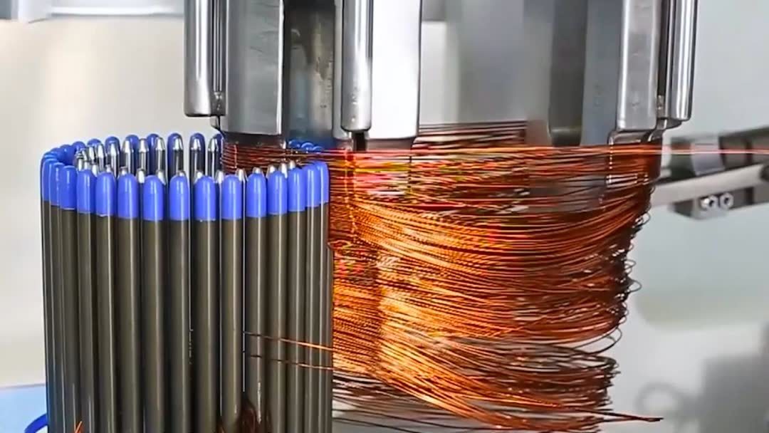 惊人的现代自动绕线机,这绕线方式还是第一次见