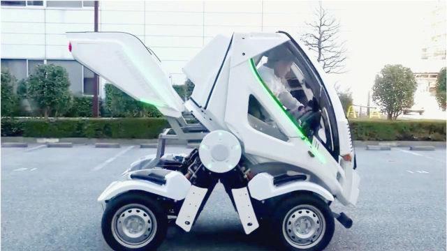 动画片作者设计变形的汽车,汽车可以折叠,一推出就卖出30辆!