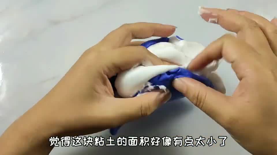 用两种简单的材料就能自制解压爆浆奶油,太好玩了