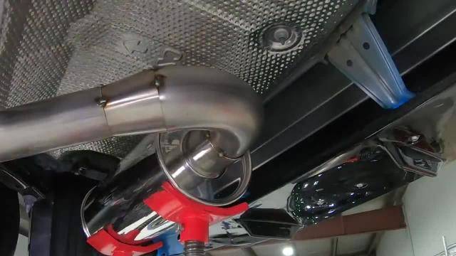 排气管改装过程展示,全新2020款丰田卡罗拉改装