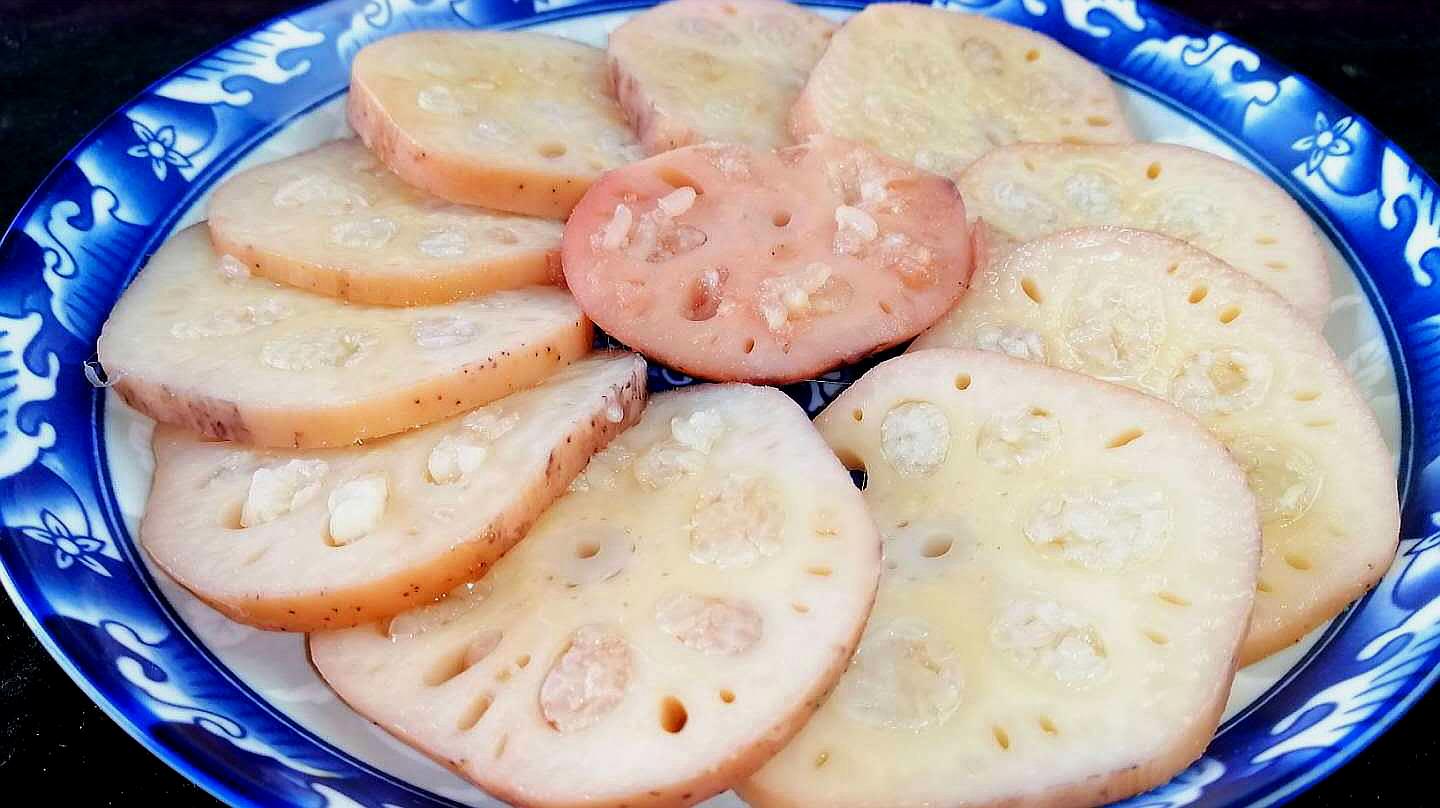 秋冬吃藕好处多多,莲藕这样做,香甜软糯,女神们记得要多吃一点