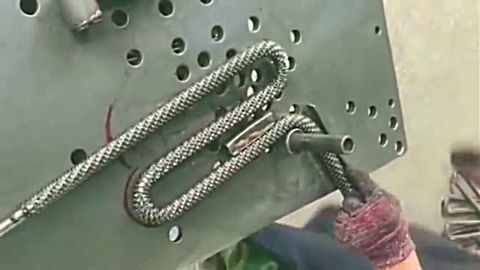 牛人自己设计折弯神器,简单实用,这样省下不少人力!